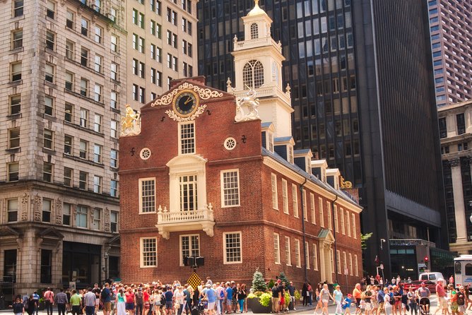 Bostons Historic Freedom Trail Guided Walking Tour (SMALL GROUP) - Engaging With the Tour Guide