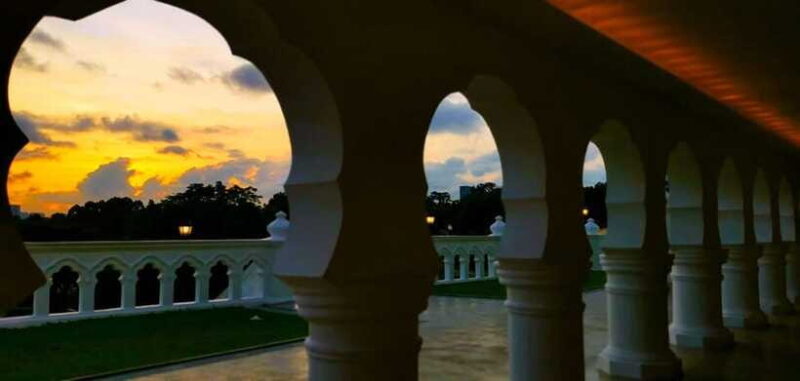 Botanic Gardens & Tiong Bahru Walking Tour with Breakfast - The Sum Up: Who Is This Tour Best For?