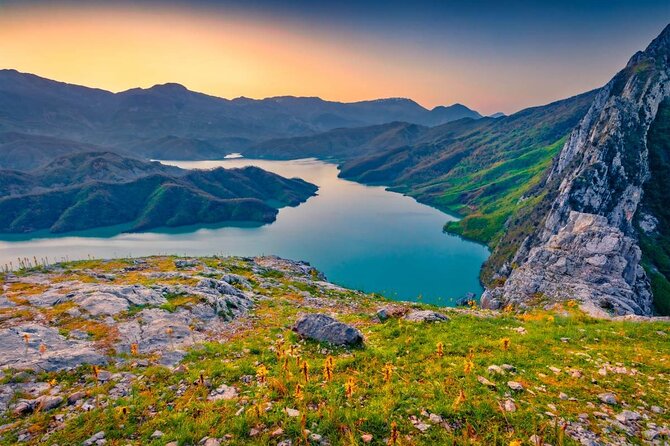 Bovilla Lake a Hidden Gem Day Trip From Tirana and Durres - Navigating the Hike and Viewing Area