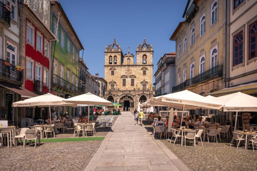 Braga: Flexible Walking Tour in Historic Center - What You’ll Experience at Each Site