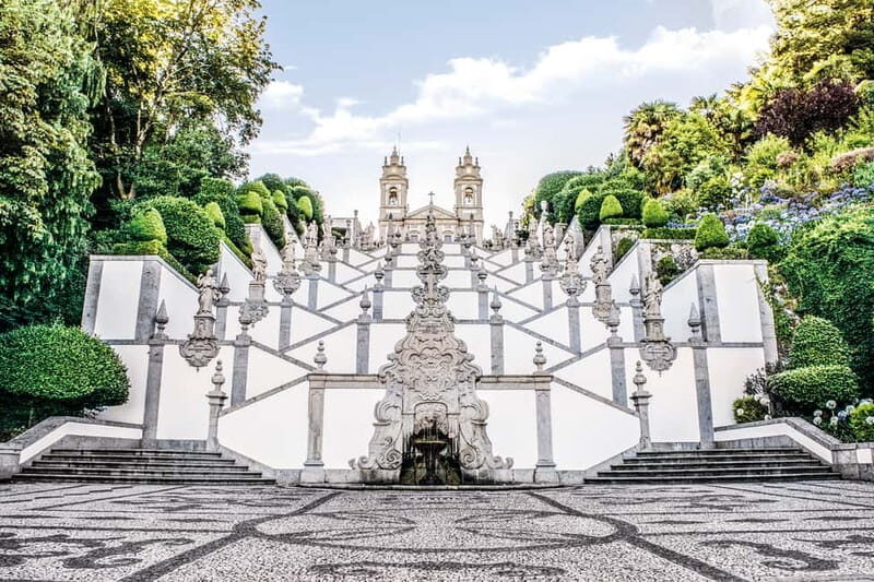 Braga & Guimarães Tour  Customizable Experience - Key Points