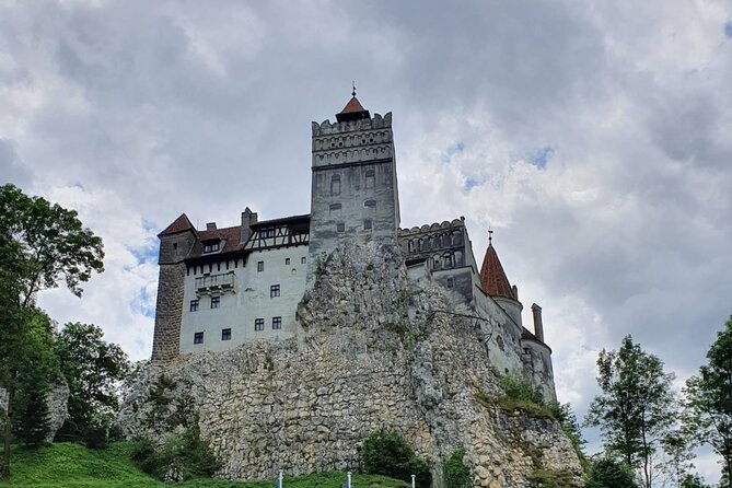 Bran Castle & Peles Castle - Premium Private Tour - FAQs