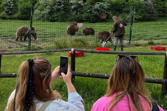 Bran (Dracula) Castle, Bear Sanctuary, Rasnov Fortress & Palinca Distillery - Accessibility and Group Size