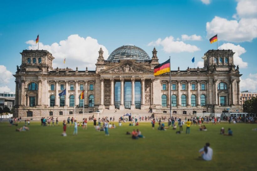 Brandenburg Gate and Berlin Off the Beaten Path Walking Tour - An Overview of the Tour