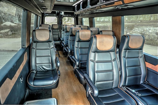 Branson VIP Wine Tasting and Dinner Tour - Tour Experience