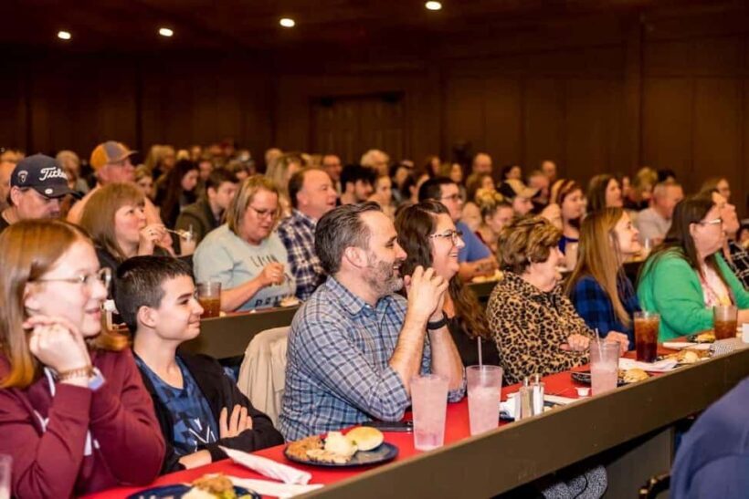 Branson: Whodunnit Hoedown Murder Mystery Dinner Show - A Closer Look at the Experience