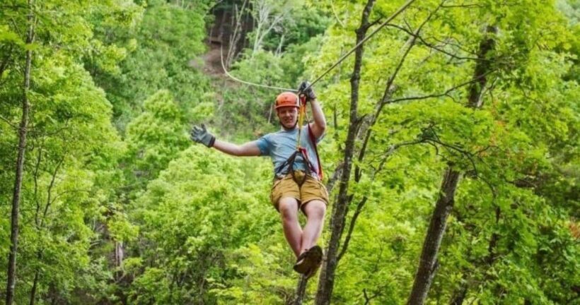Branson: Zipline Canopy Tour - An Overview of the Zipline Canopy Tour in Branson