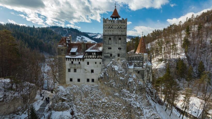 Brasov: Bear Sanctuary, Dracula Castle, and Rânov Fortress - Rasnov Fortress: Panoramic Views and a Walk Through History