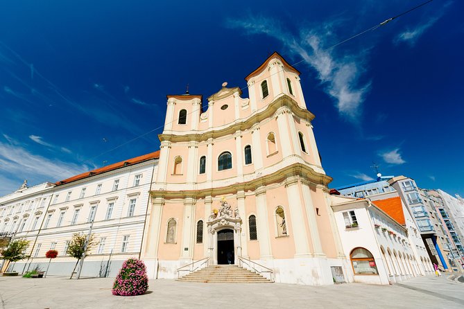 Bratislava Day Trip From Vienna With Catamaran Cruise on Danube - Tips for an Enjoyable Trip