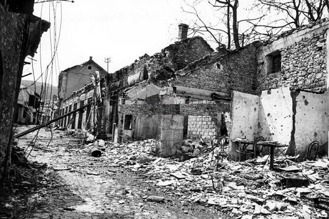 Break-up of Yugoslavia & The War in Mostar: Life Under Siege - Mostar: A City Divided
