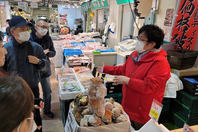 Breakfast at Tsukiji Market Tour - An In-Depth Look at the Tsukiji Market Breakfast Tour