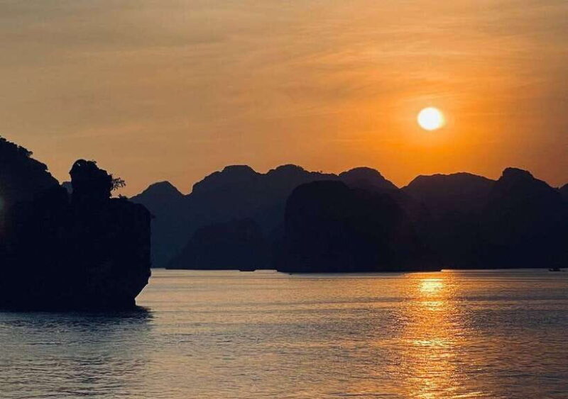 Breathtaking Lan Ha Bay Sunset Tours 2025 from Cat Ba Island - Detailed Breakdown of the Itinerary
