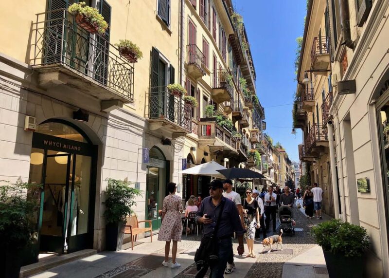 Brera Gallery Tour & Walk Through Historic Brera District - Gallery Experience