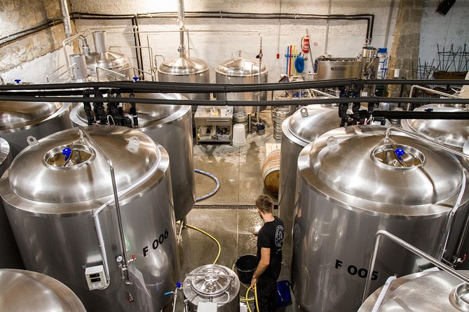 Brewery Tour With Food Included - Tour Guide and Expertise