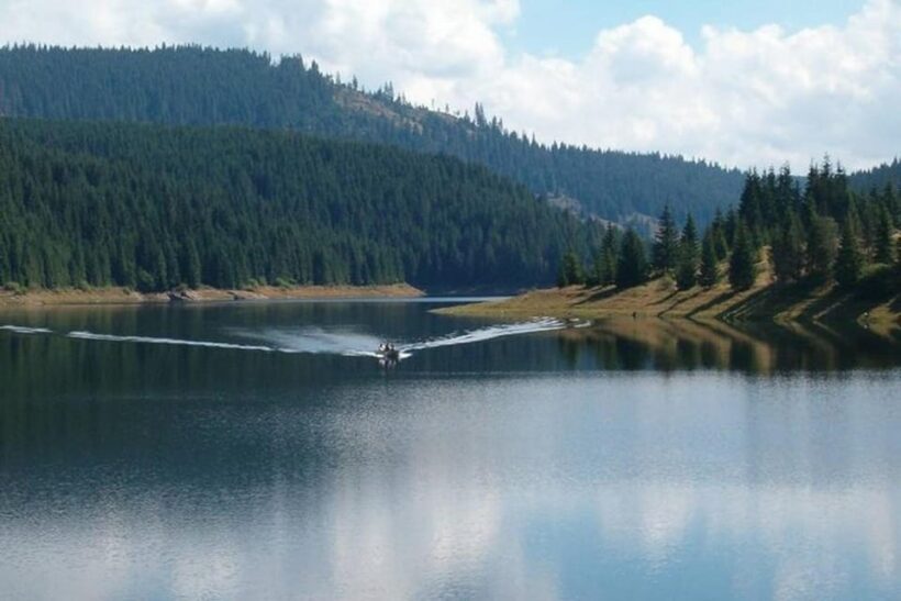 Bridal Veil Falls Rachitele : Oradea 1 day tour by car - Introduction: A Scenic Day with Authentic Romanian Flavors