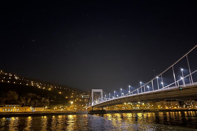 Bright Lights of Budapest Night Tour with Boat Cruise and Wine - FAQ