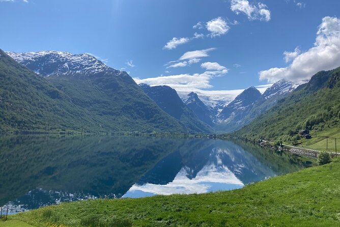Briksdal Glacier and Loen from Nordfjordeid - Key Points