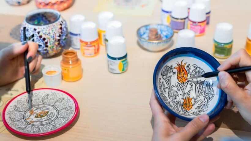 Brisbane: Ceramic Plates & Bowls Paint and Sip Classes - Key Points