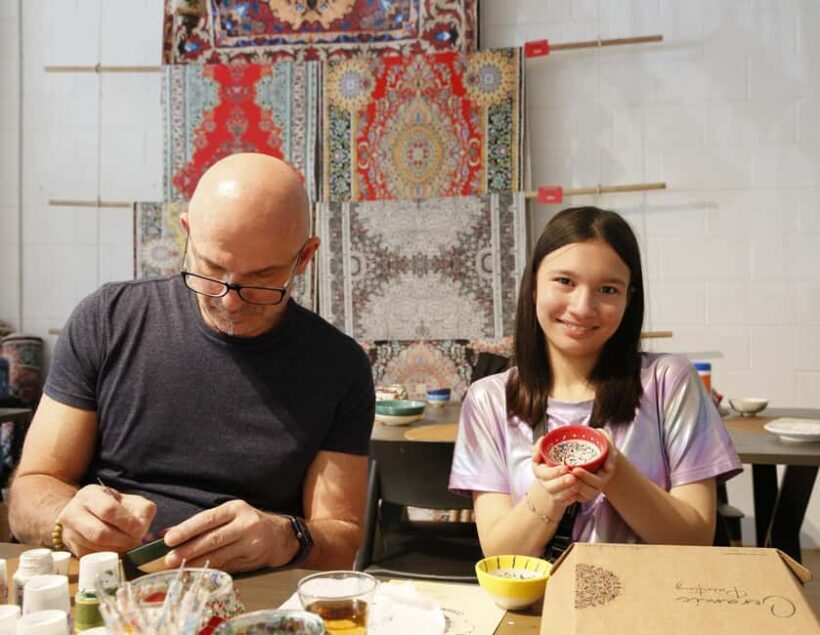 Brisbane: Ceramic Plates & Bowls Paint and Sip Classes - FAQ