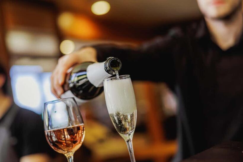 Brisbane: Sirromet Winery Tour with Tasting & 2-Course Lunch - Who Will Love This Tour?