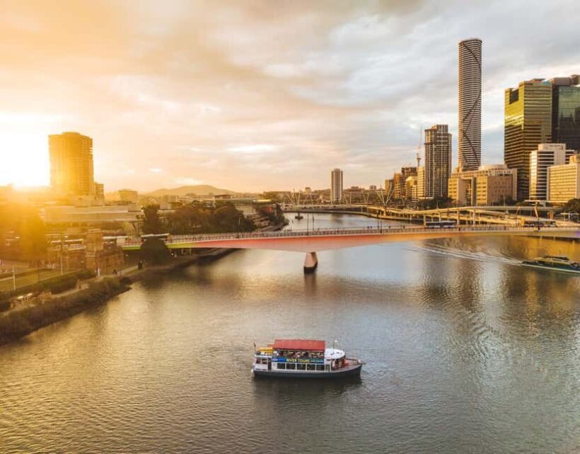 Brisbane: Sunset City Lights Cruise - Key Points
