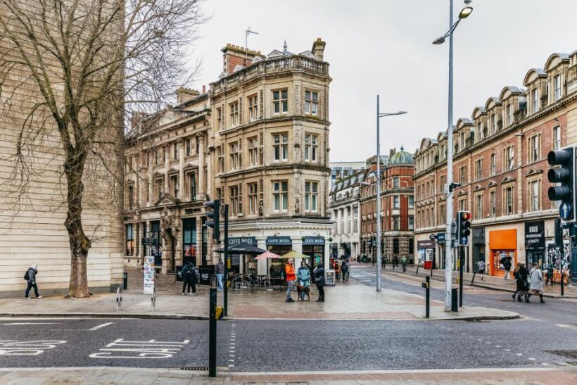 Bristol: Blackbeard to Banksy Guided Walking Tour - Key Points