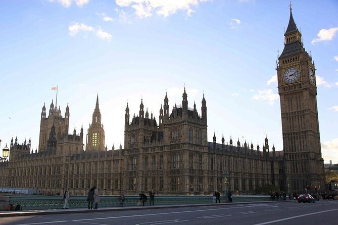 British Museum Highlights Private Tour in London Including the Rosetta Stone - Exploring the Rosetta Stone