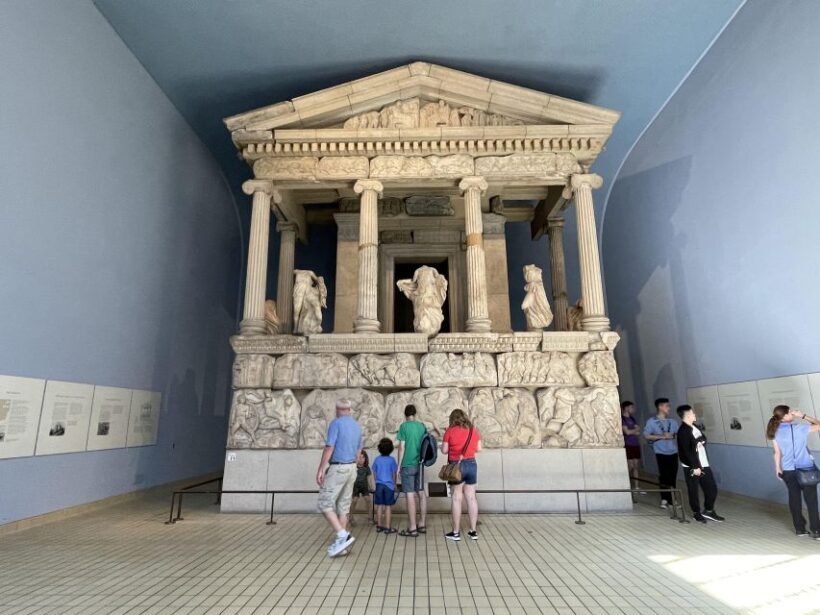 British Museum: Rosetta Stone, Sutton Hoo, Assyrian Wonders - Key Points