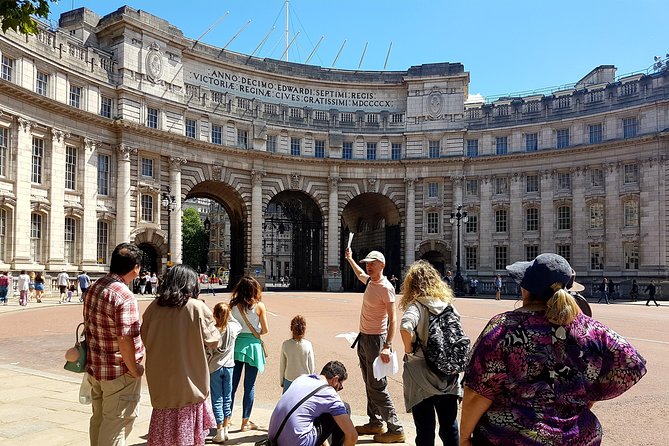 British Royal 3 Hour Walking Tour! - Discovering the Queens Horse Guard