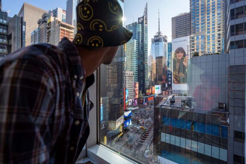 Broadway Backstage: From Times Square to Studio - Inside a Rehearsal Studio: The Heartbeat of a Show