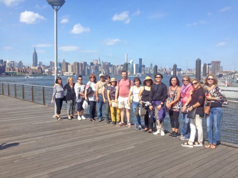 Brooklyn: 2-Hour Best of Brooklyn Walking Tour -Williamsburg - The Experience: What It Feels Like