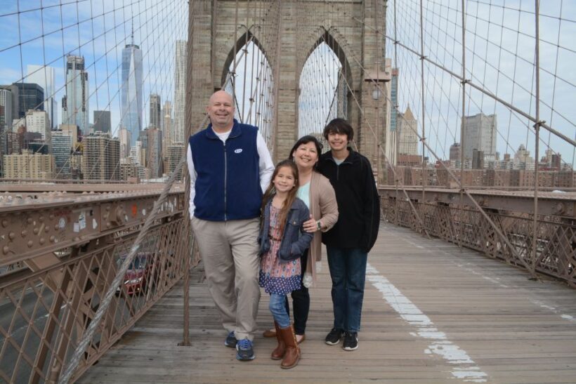 Brooklyn Bridge & Neighborhoods  2-Hour Photo Shoot Tour - Authentic Traveler Experiences