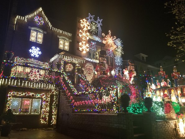 Brooklyn Dyker Heights Christmas Wonderland Bus Tour - Tour Features