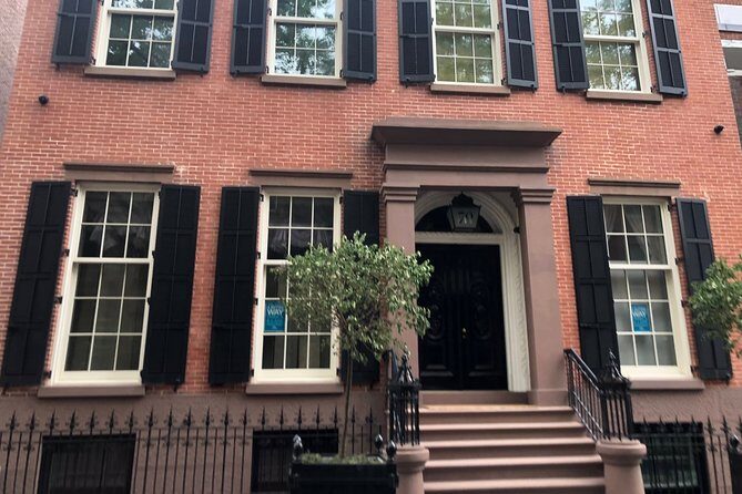 Brooklyn Heights: A Self-Guided Tour from the Promenade to Truman Capote's house - Practical Details and Insights