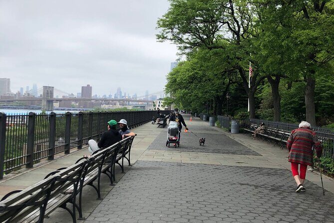Brooklyn Heights: A Self-Guided Tour from the Promenade to Truman Capote's house - What Makes This Tour Stand Out