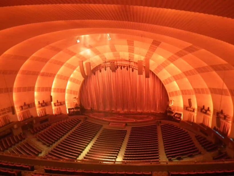 Brooklyn: Movie Locations Guided Tour with Entry Ticket - Starting in Williamsburg: The Hipster Heart of Brooklyn