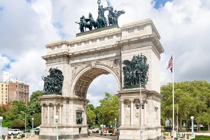 Brooklyn, Queens, and the Bronx Private Tour with a Driver-Guide - The Sum Up