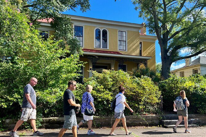 Brooklyn Social District history and pub crawl - What’s Included and What’s Not