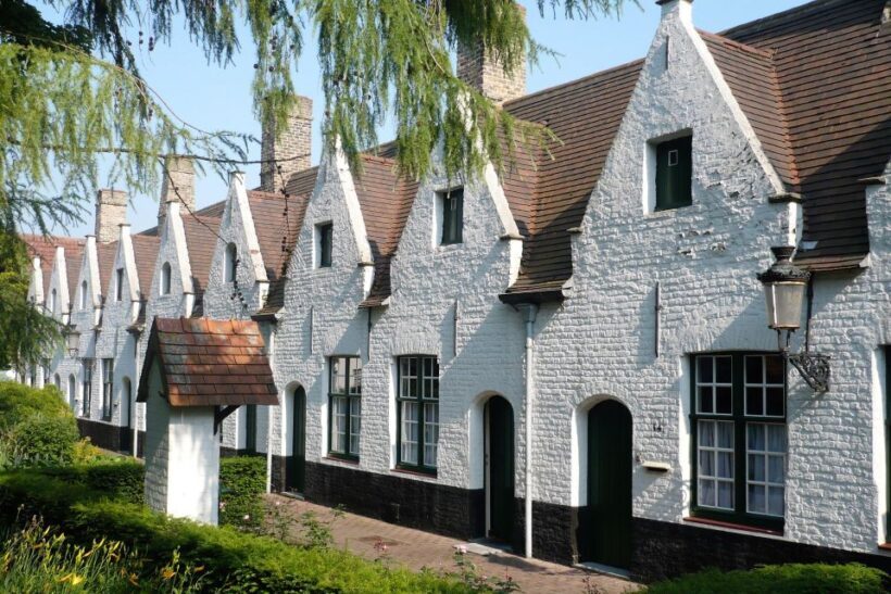 Bruges Beer and Chocolate Walking Tour - Key Points