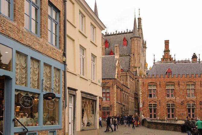 Bruges Guided Day Trip with Canal Cruise Option and Hotel Pickup - Who Would Love This Tour?