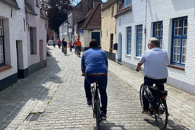 Bruges, Guided Retro Biketour: Highlights and Hidden Gems - The Unique Charm of a Family-Run Tour