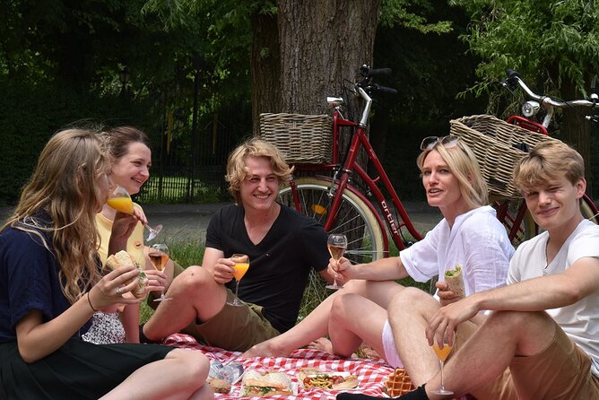 Bruges, Guided Retro Biketour: Highlights and Hidden Gems - Evening Tours for a Quieter Exploration