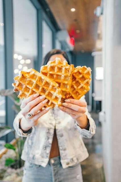 Bruges: Traditional Food Group Walking Tour - A Deep Dive into the Tour Experience