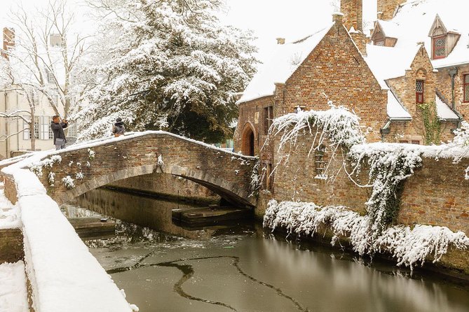 Bruges Uncovered: Historic Walking Tour & Canal Boat Experience - Who Should Consider This Tour?