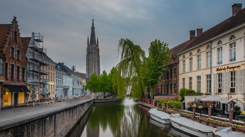 Bruges: Walking Tour, Canal Boat Trip w/Beer Tasting Option - A Deep Dive into the Bruges Experience