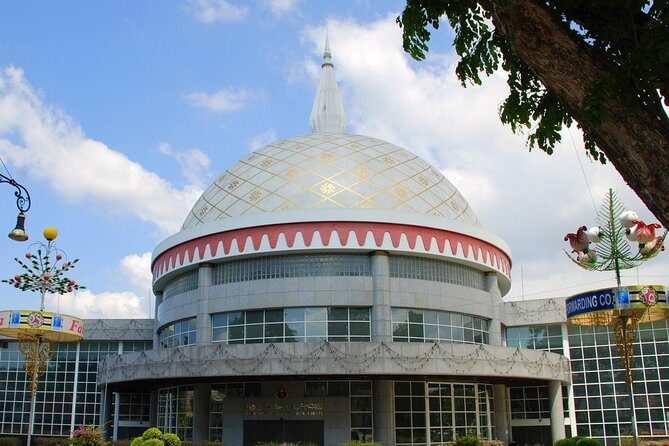 Brunei Half Day City Tour with Royal Regalia, Istana Nurul Iman & Kampung Ayer - FAQ