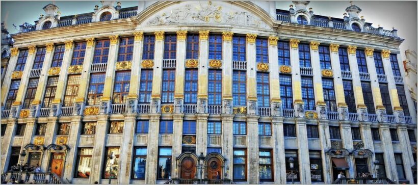 Brussels: Charles Quint Historical Walking Tour - Booking and Flexibility