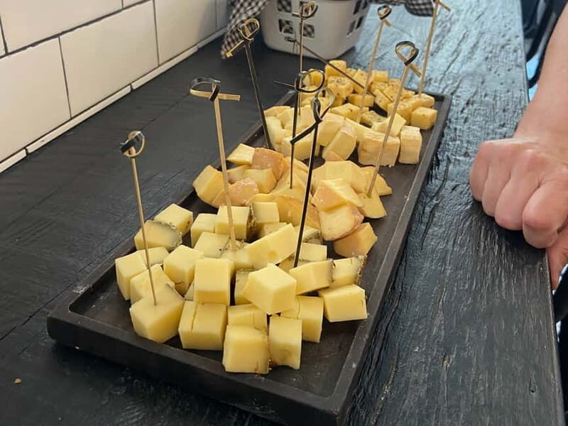 Brussels: City Center Guided Food Tour with Tastings - Exploring Brussels through Food: A Practical Overview