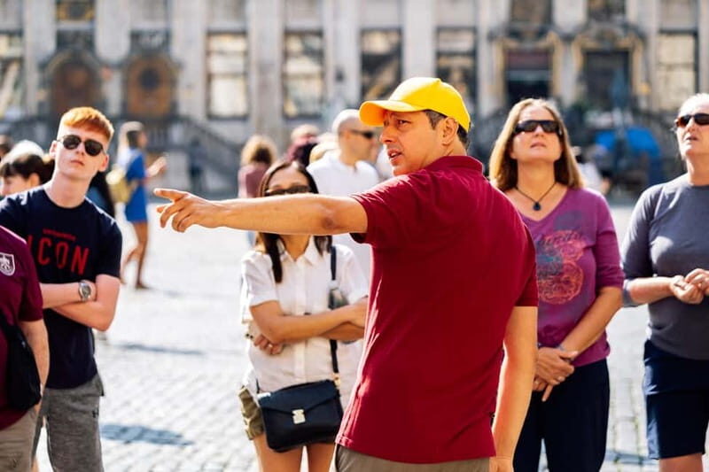 Brussels: Historical Tour with Chocolate & Waffle Tasting - A Closer Look at the Tour Experience