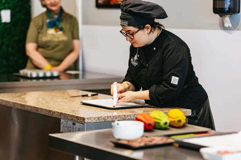 Brussels: Make Your Own Chocolates Workshop with Tastings - Who Will Love This?